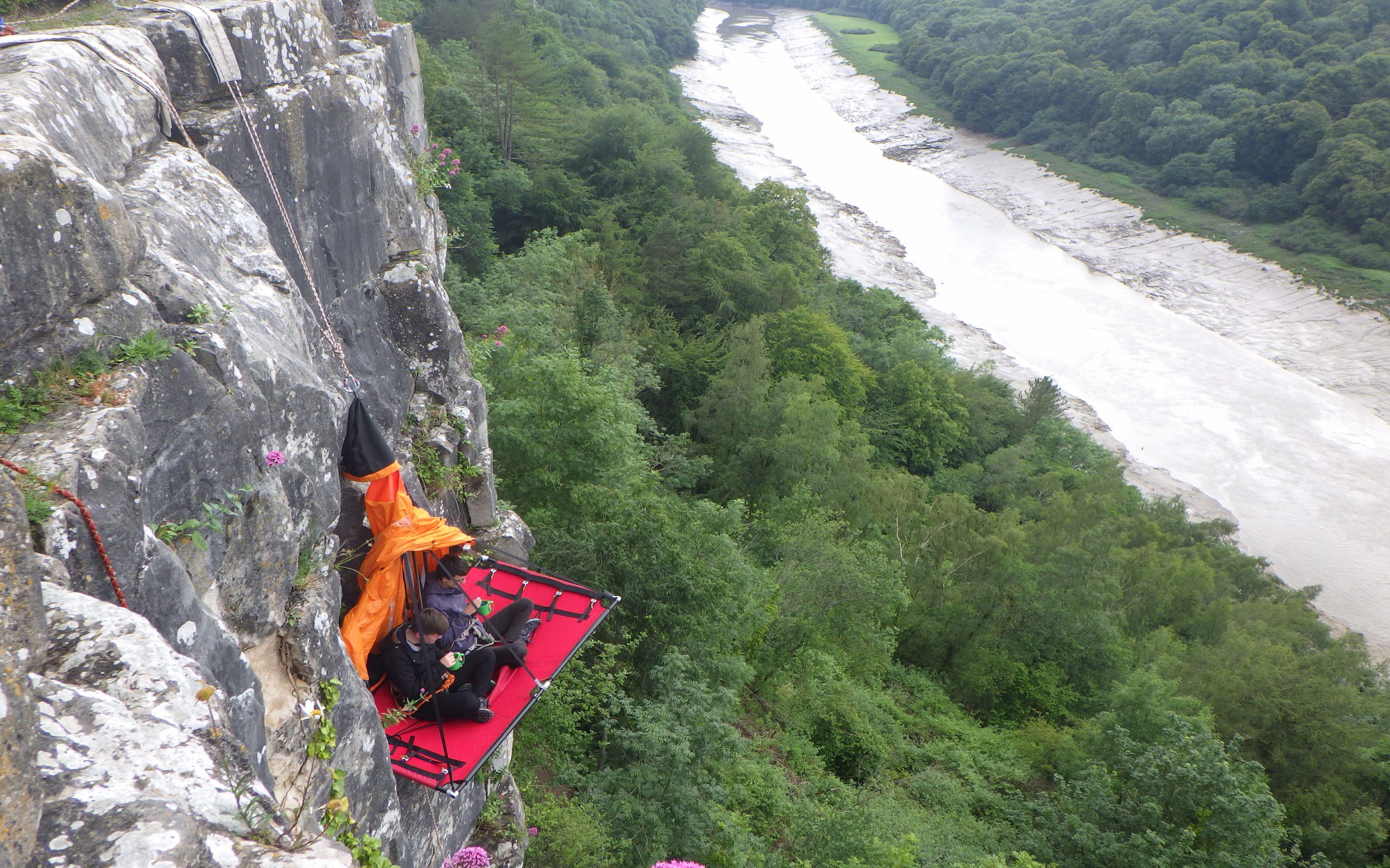 Cliff camping: what’s it like to spend the night on a cliff portaledge ...