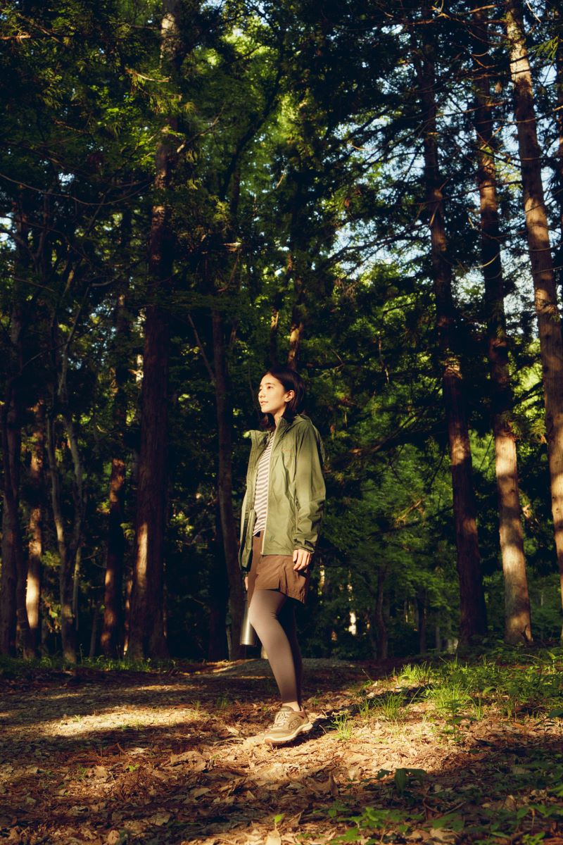 Health & wellbeing benefits of walking this autumn | Psychologies