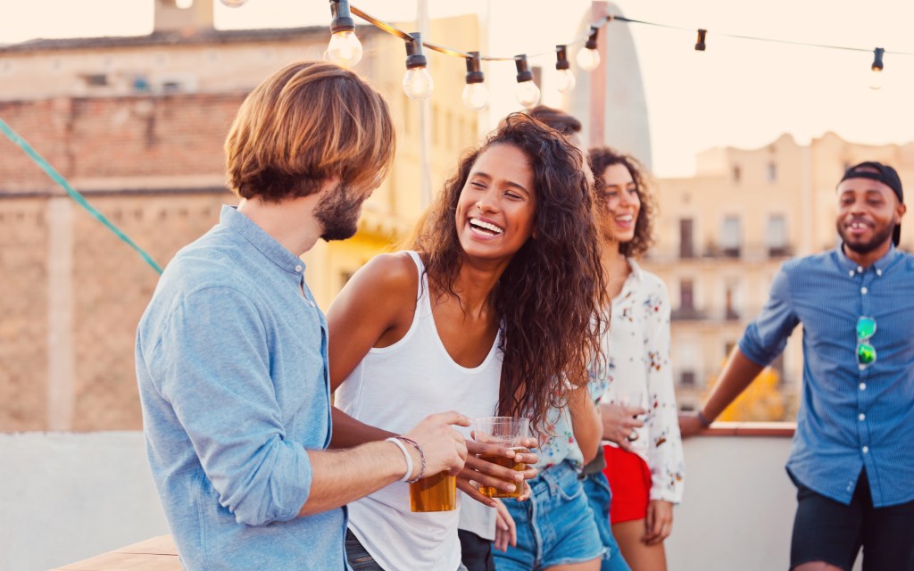 My friend's partner is the man of my dreams | Psychologies